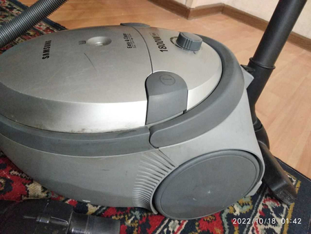 Продается пылесос Samsung SC5345 easy clean