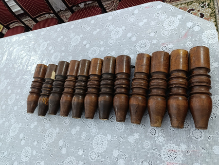 Стол стульчиклери менен сатылады