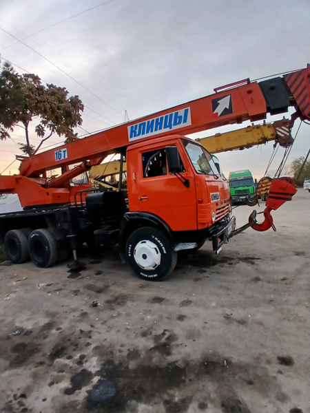 Avtokran 16m 18t
