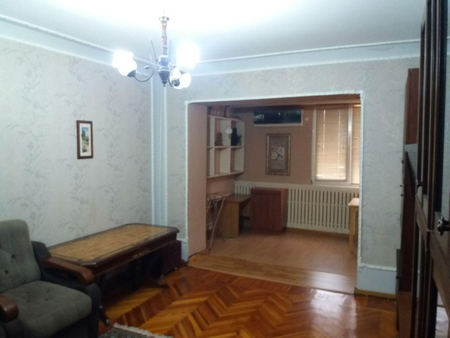 Аренда. Ц-1. 3-комнатная,600, \\nШкола 64, ул. С. Азимова
