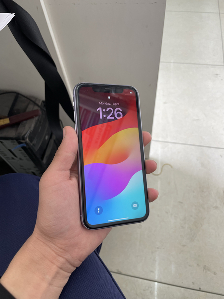 iPhone 11 purple 64 gb