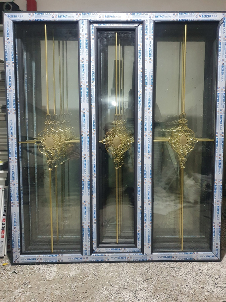 Derazalar bor ANTIRAZIT ranglarda