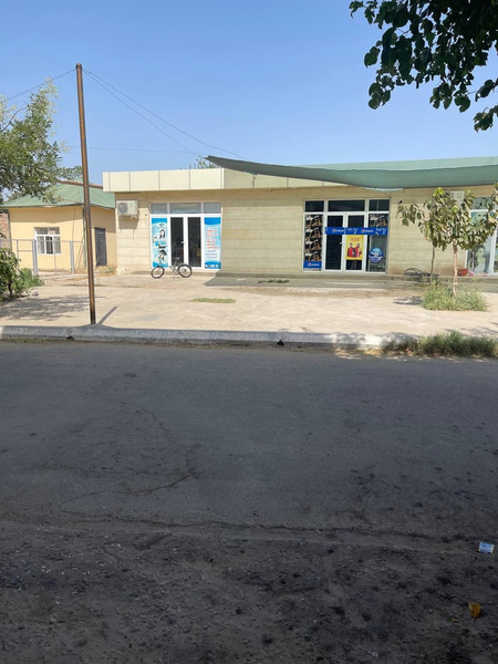 Termiz shahar Sohilda joylashgan dukon oldida ijaraga joy beriladi