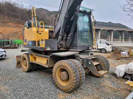Volvo EW140E 2015yil