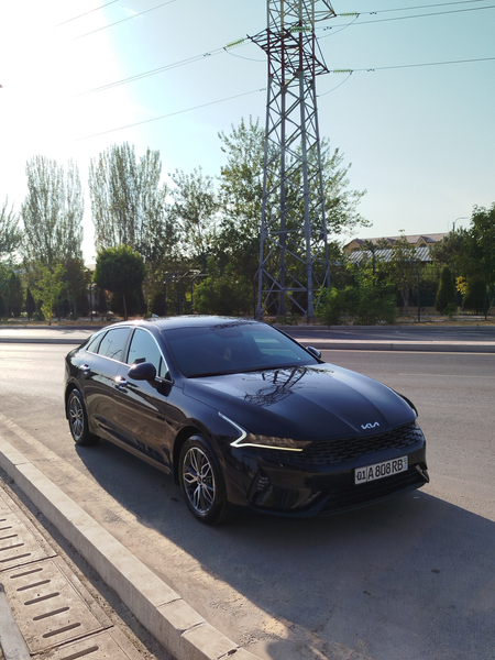 Kia K5 2pozitsiya