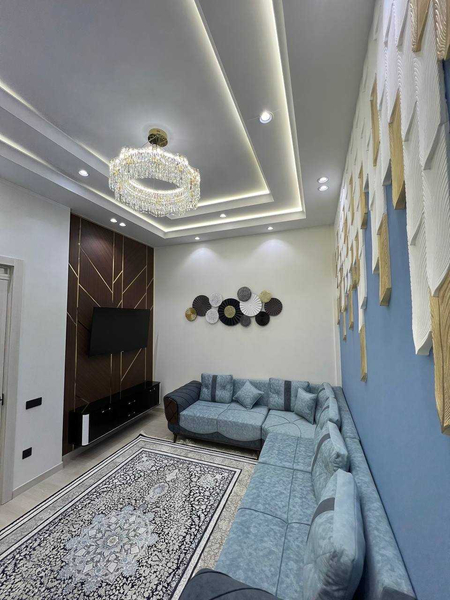 V4367 3/1/10 ЖК Саламатина Ор.р: братские могилы 62м2 евро ремонт