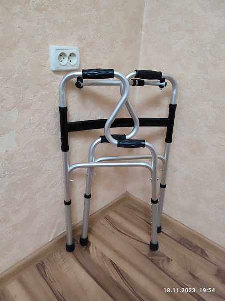 Алюминиевая складная ходулька