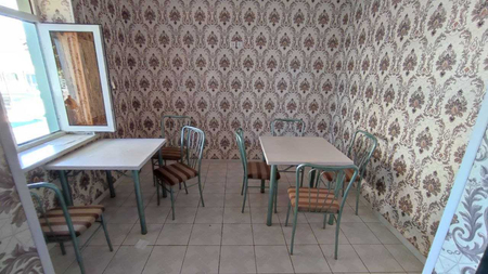 Choyxona tezda sotiladi.