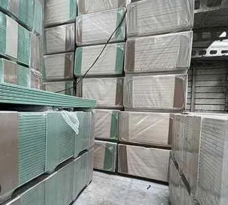 Gipsakardon Pirofil reka optim