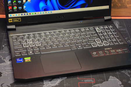 lenovo noutbuk sotiladi