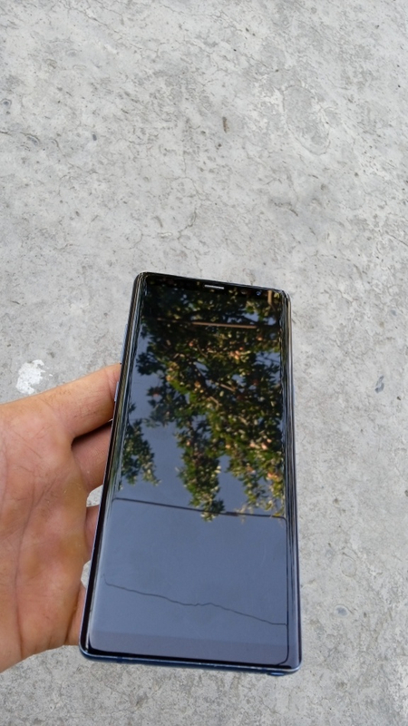 Samsung galaxy not 8. 6ga 256sotiladi