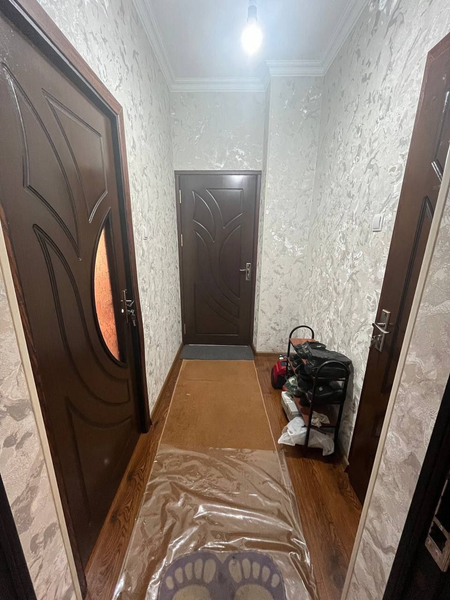 Продаётся  1 ком квартира  на  Авиасозлар  1 квартил