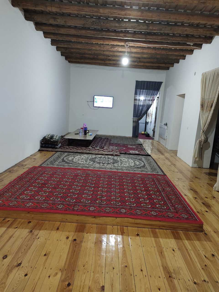 Bòron zapravka yonda hovli joy sotiladi