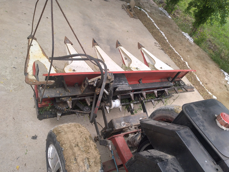 Mini traktor jatka