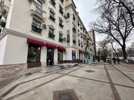 Продается коммерческое помещение с арендатором