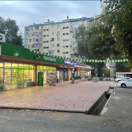 Продаётся здание в Чиланзаре.