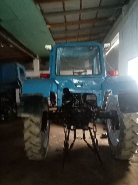 Traktor mtz belarus