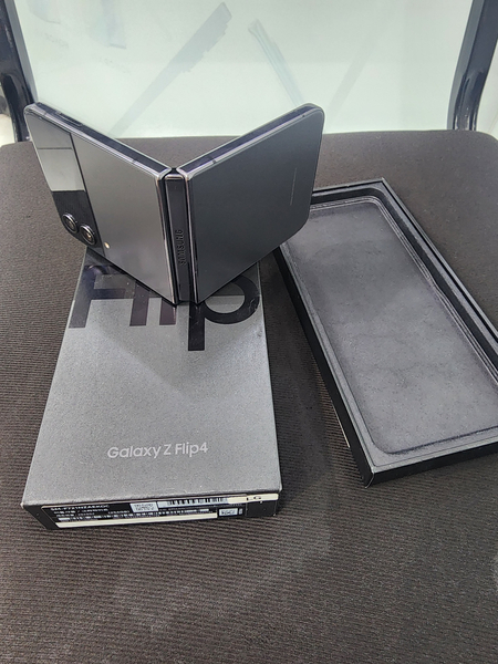Samsung ZFlip.4.