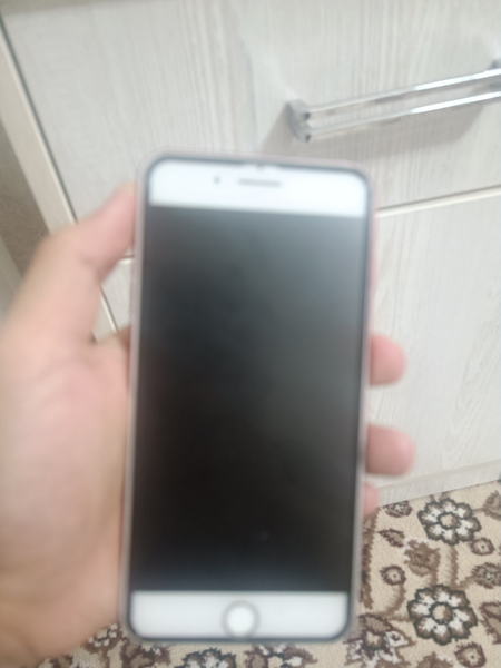 iPhone 7+, red product. 256 GB