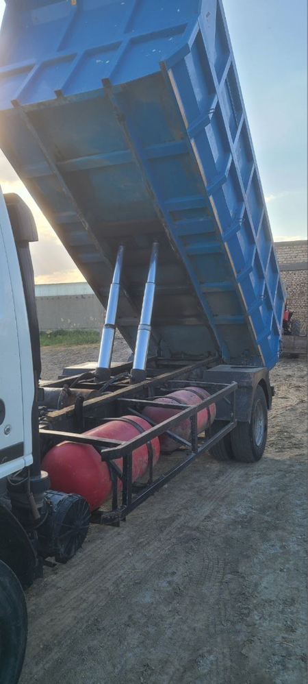 Isuzu,yili 2014, Trubina mator Texnik holati alo. Balonlari yangi
