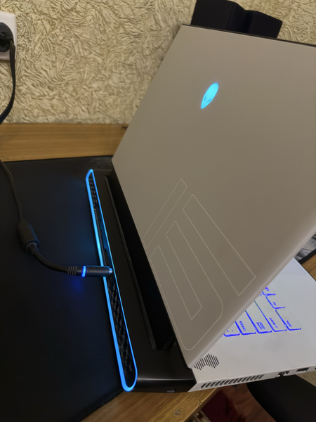 ноутбук alienware