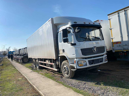 Shacman L3000 6x4 (9M)  Автофургон