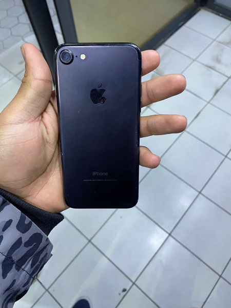 Iphone 7 xolati ideal ici oclmagan 32gb