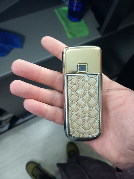 Nokia 8800 gold arte
