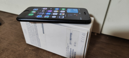 IPhone 7 blek 128GB