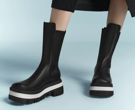 Батинки от CHARLES & KEITH