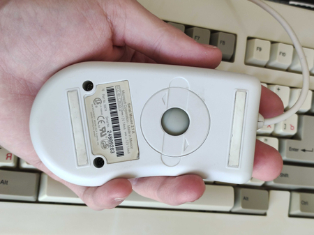 Ретро компьютер Pentium 1 для коллекции