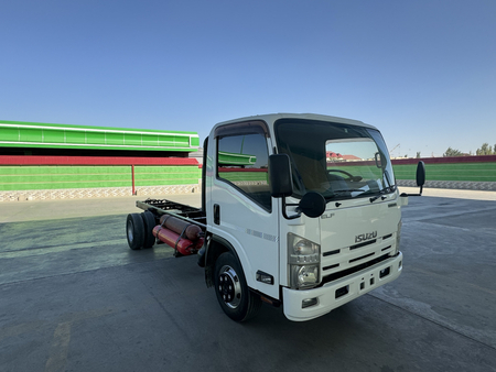 Isuzu Shassi holatda 2012-Yil