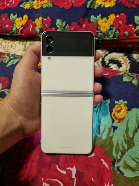 Z flip 3 на запчасти