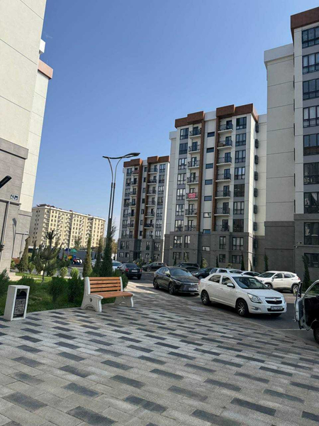 альфраганус узбум метро ташкент 5 минут 3 комнактаня квартира 63м2 ;