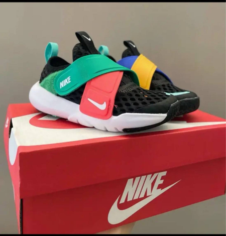В наличии сеточные летние кросы от nike оригинал