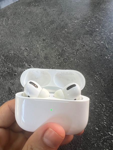 AirPods Pro 2 наушники состояние как новые