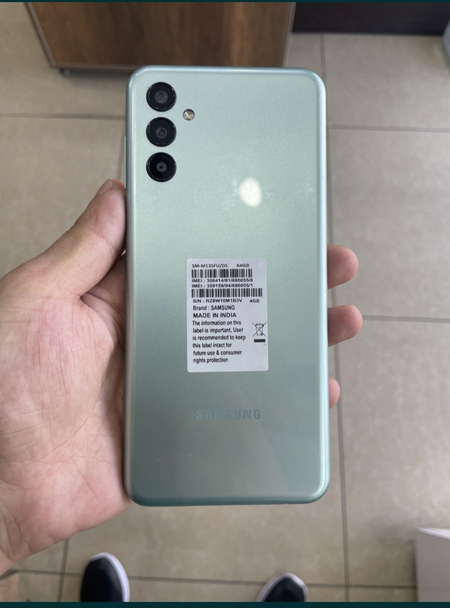 Samsung galaxy M13s sotiladi srochna