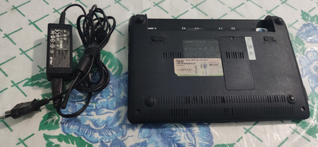 Asus Netbook, 160 gigabayt xotira, sostoyaniyasi yaxshi