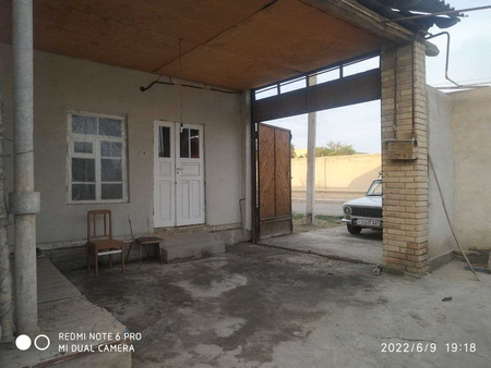 Галаосие шахар марказида жойлашган таёр ховли сотилади.Ер 5сотих.