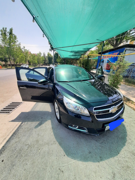 Продаётся Chevrolet Malibu 1 MT