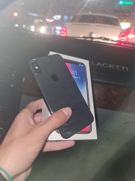 Продаётся телефон iphone x