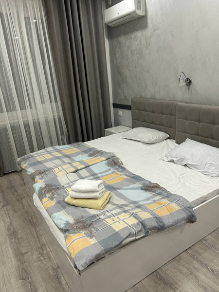 Bez zaks Arzon New hostel shaxar markazida lyuks apartament paspart bn