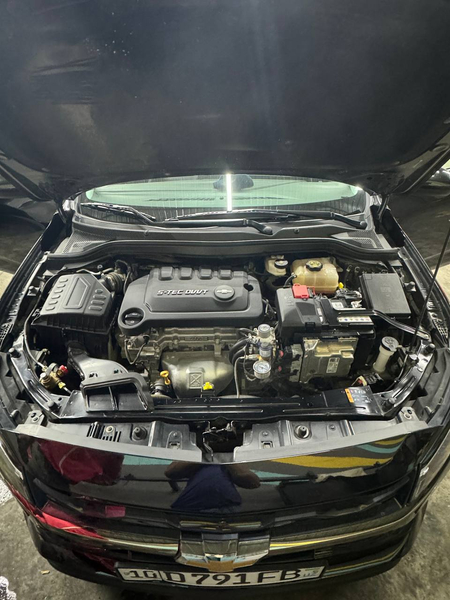 Chevrolet monza avto