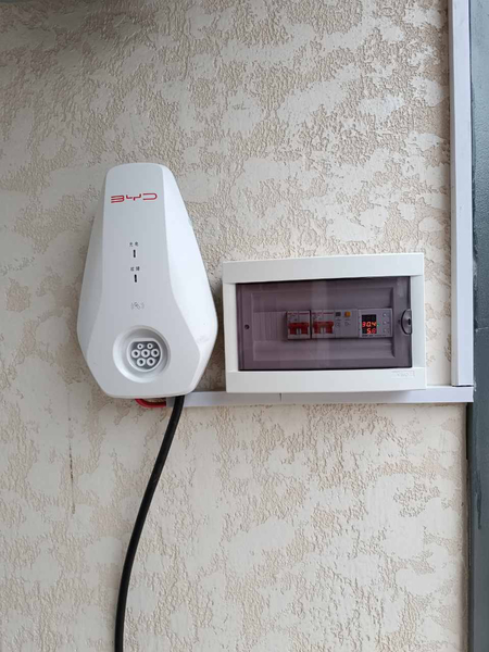 Установка зарядное устройство для Электромобилей BYD ZEEKR TESLA WOLSW