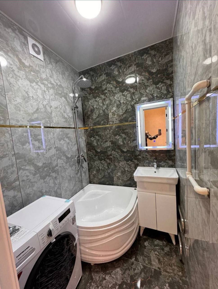 Продается евро квартира Юнусабад 15 кв 2-3/3/4
Ориентир метро Туркисто