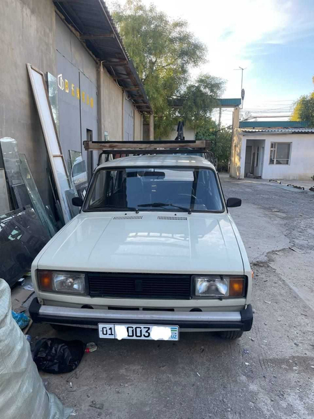 Srochna vaz 2104 sotiladi