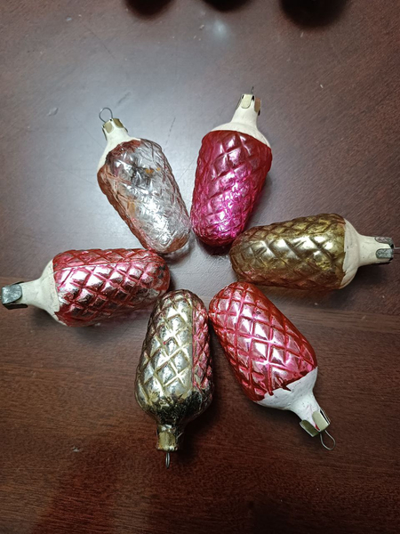 Ёлочные игрушки времён СССР