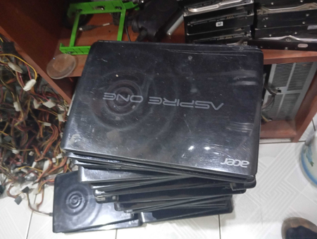 Нетбук acer aspire one