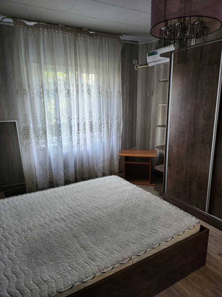 Продаю Тузель-1 (крестик) 1/4/4 с мебелью и техникой. Цена: 46000$