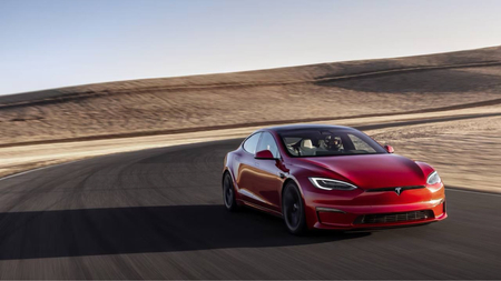 Tesla Model S Plaid Ultra Red
